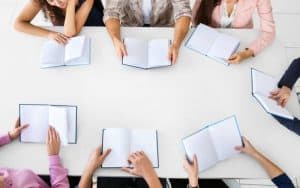 How to Start a Successful Book Club: A Comprehensive Guide - Mind Joggle